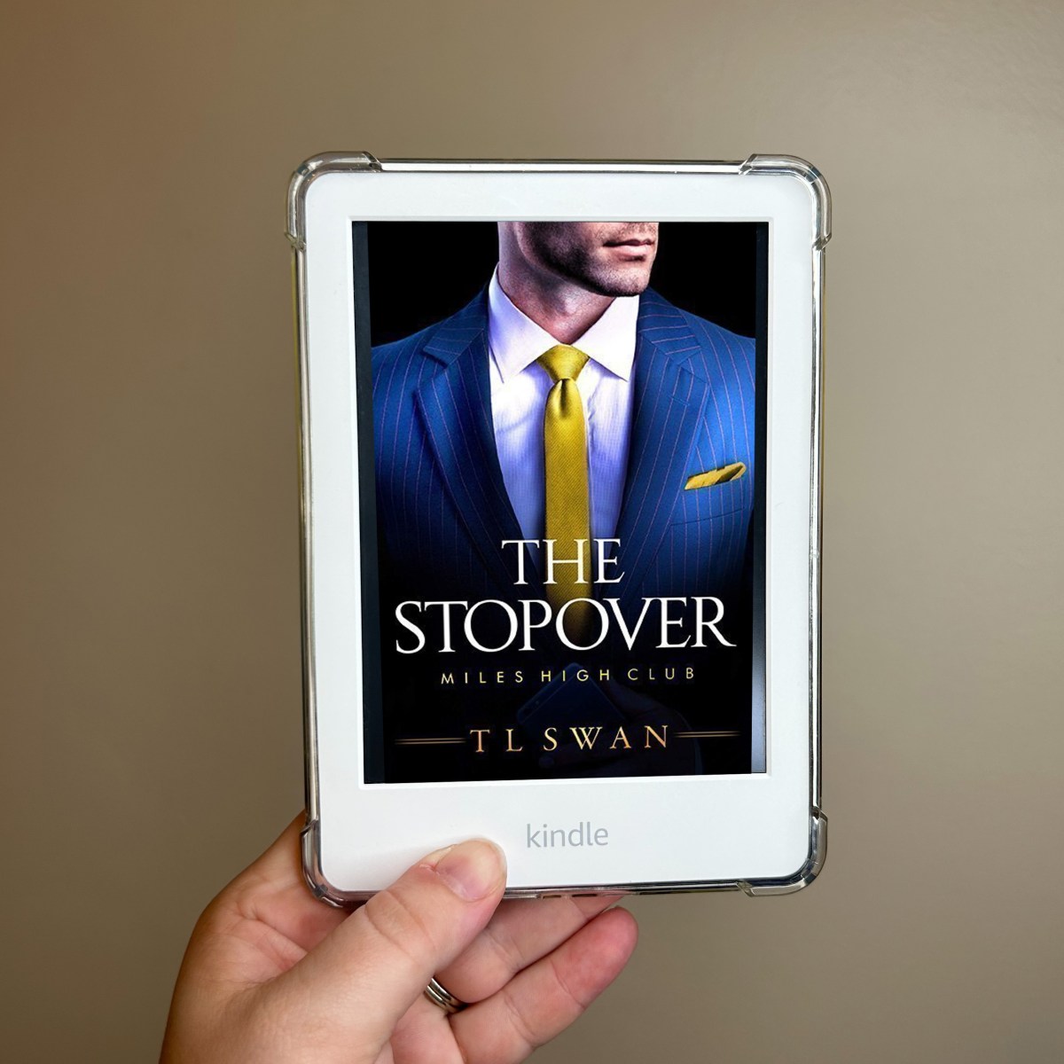 Review: The Stopover by T.L. Swan – Shar's Books
